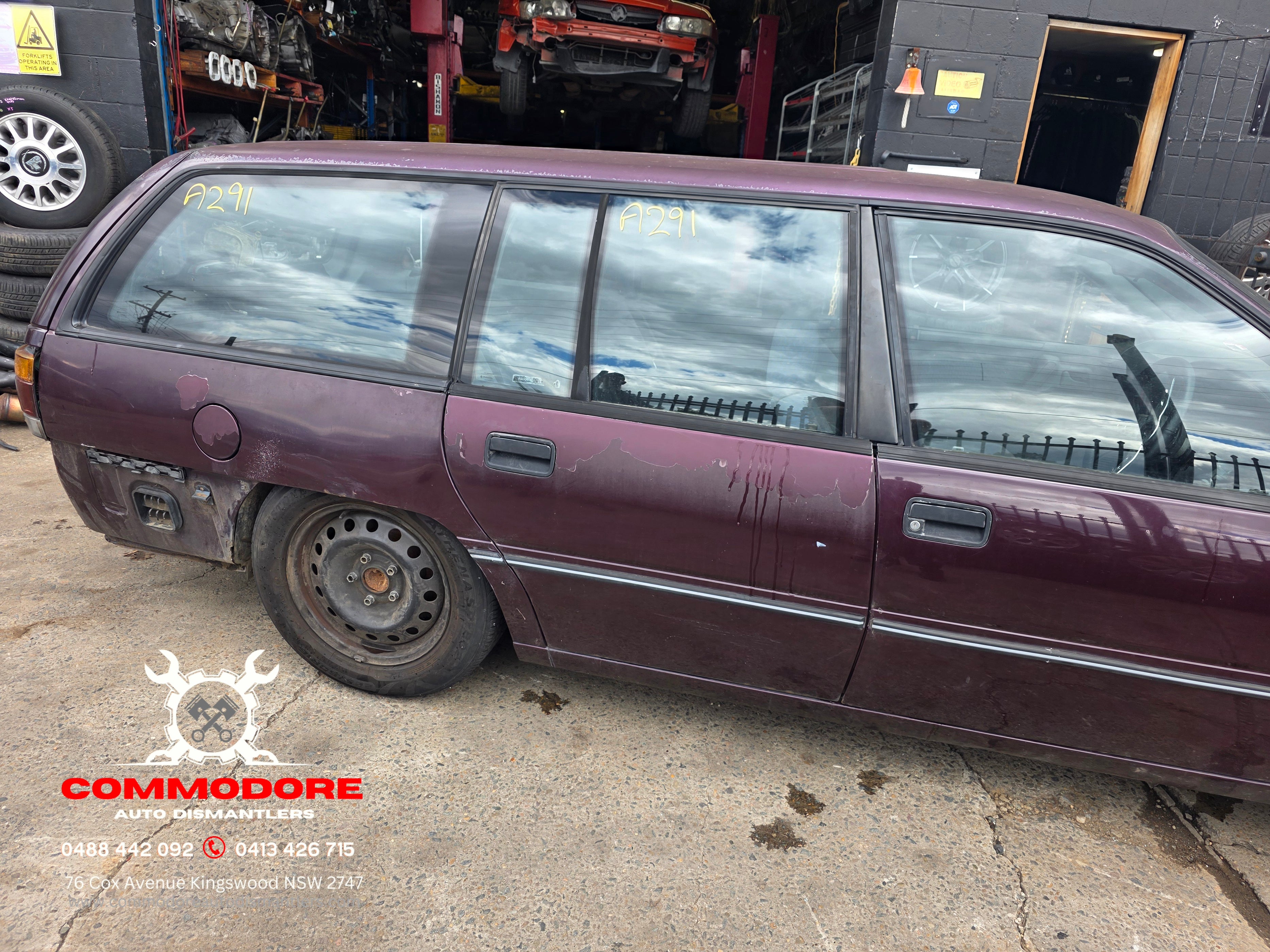 A291 - VS HOLDEN COMMODORE WAGON - External B-Pillar Trim - DRIVERS SI ...