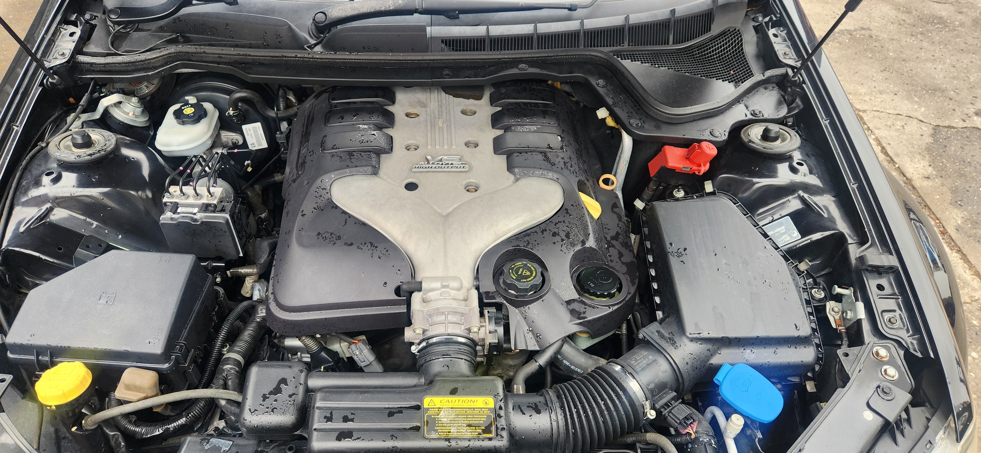 A202 - VE Holden Commodore Series I Sedan - Dual Intake Manifold - V6 ...