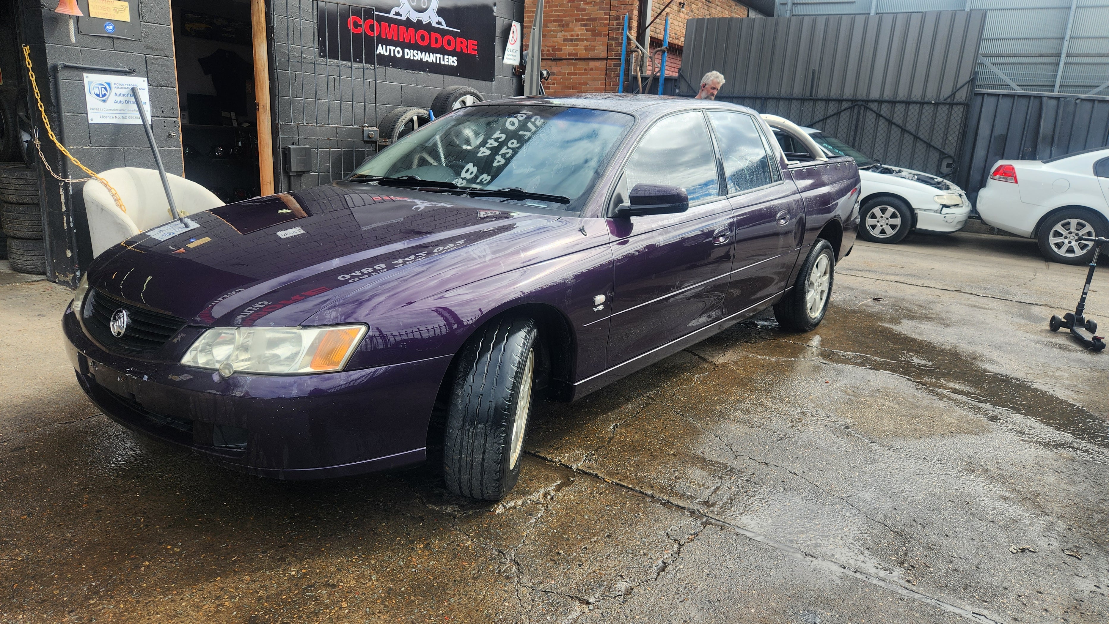 A260 - VY HOLDEN CREWMAN UTE - Wheel Set 16" — Commodore Auto Dismantlers