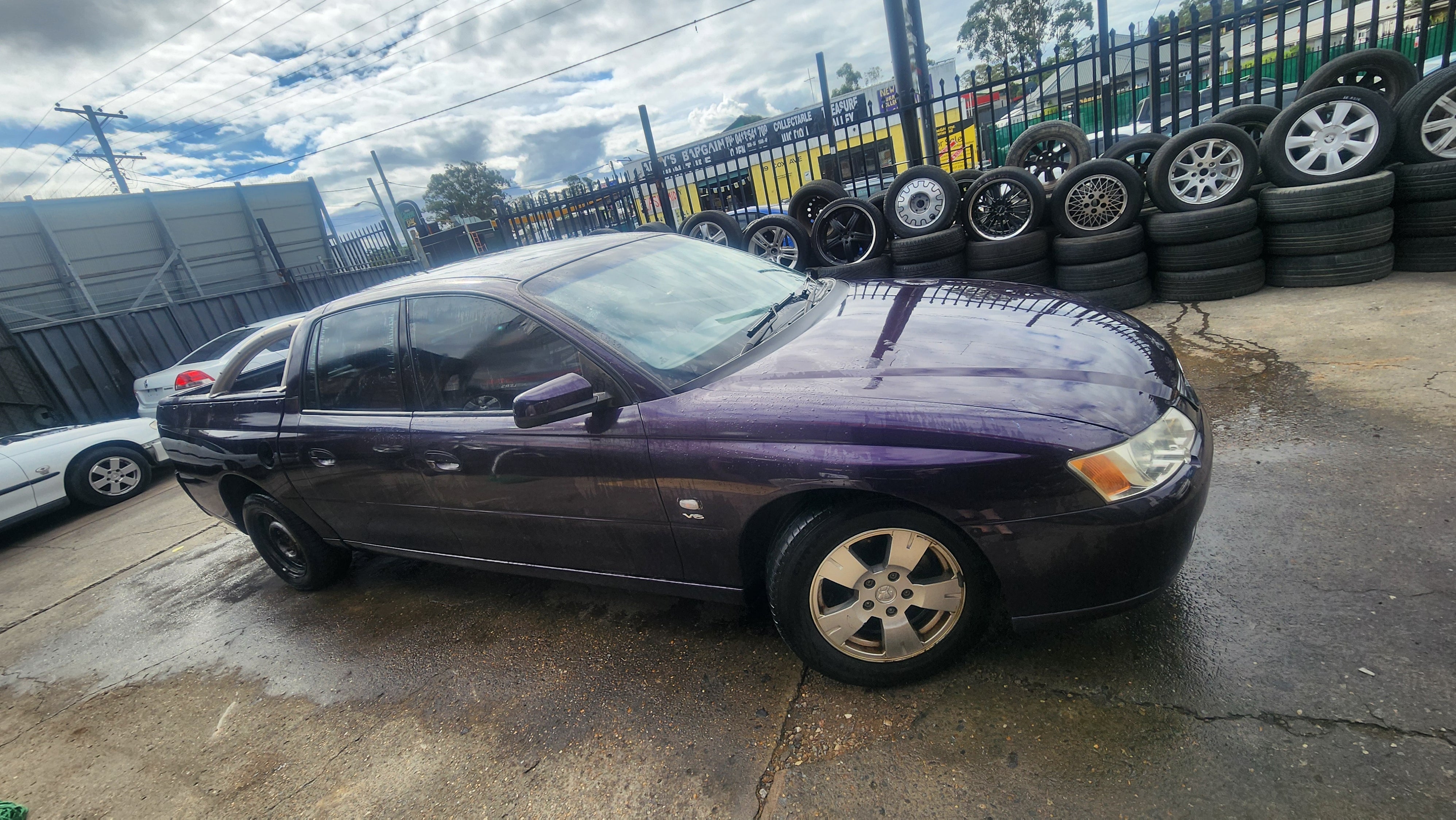 A260 - VY HOLDEN CREWMAN UTE - Sideskirt (PAIR) — Commodore Auto ...