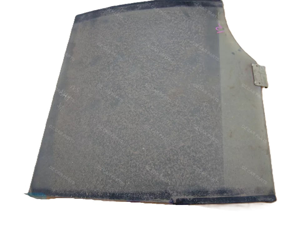 VT,VX,VY,VZ - SEDAN - WINDOW GLASS DRIVERS REAR — Commodore Auto ...