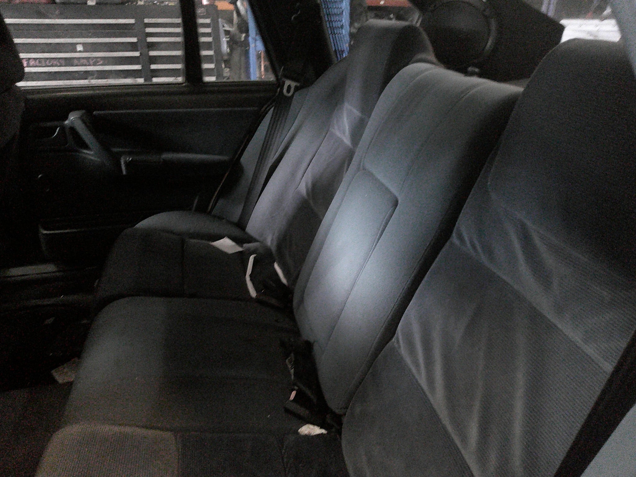 SEATS / SEAT POCKETS / SEAT RAILS — Commodore Auto Dismantlers