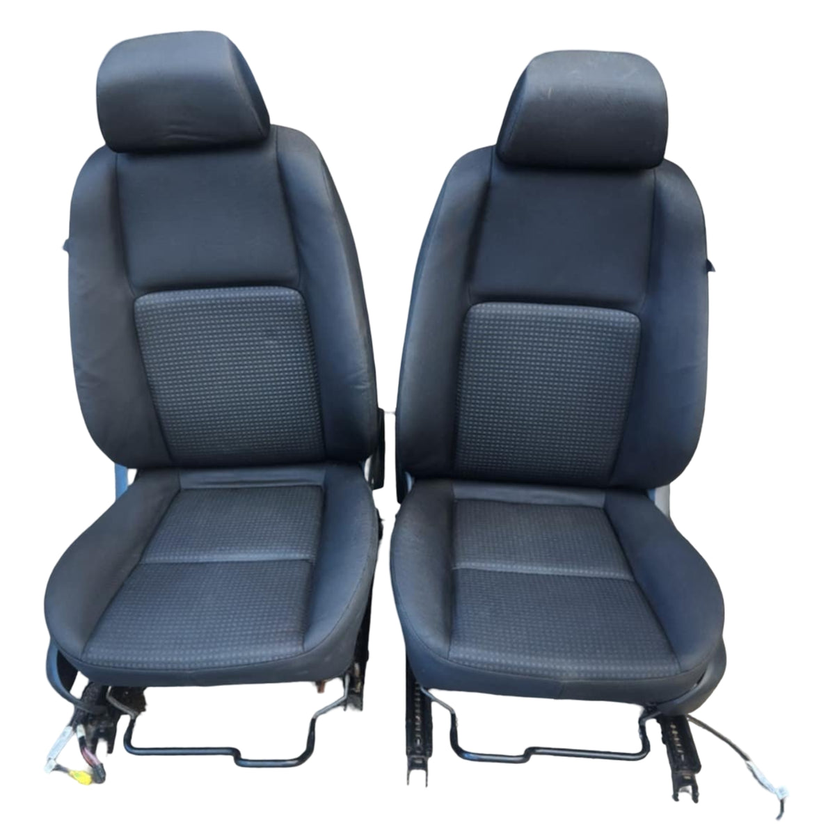 A237 - VE HOLDEN COMMODORE SV6 - Seats FRONT PAIR bLACK Cloth ...