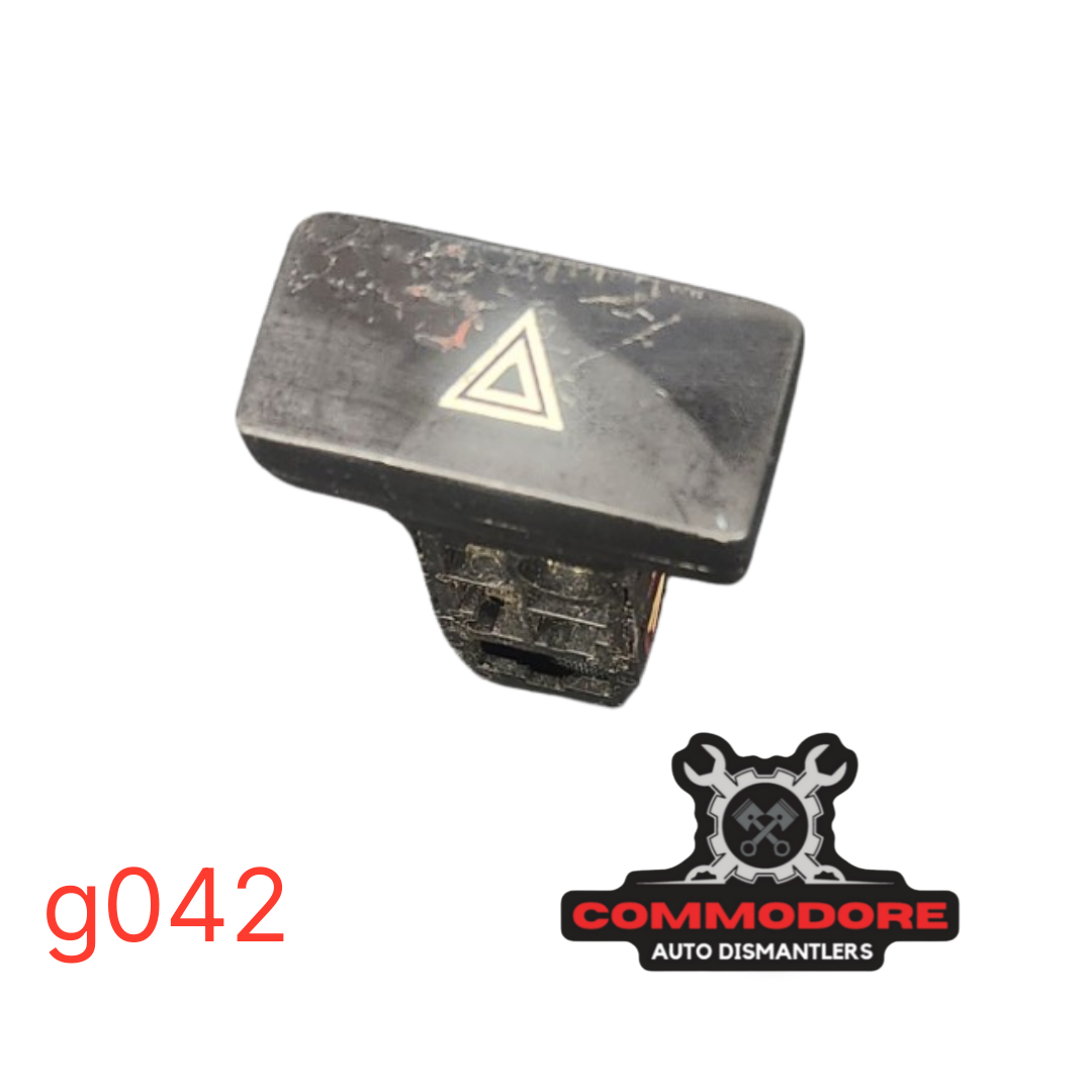 G042-Wk Hazard Switch — Commodore Auto Dismantlers