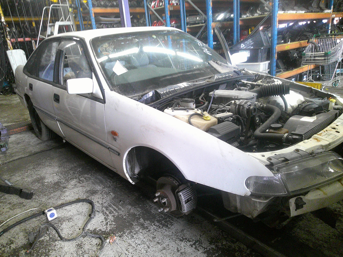 Vs Acclaim Sedan - Rear Spring Pair — Commodore Auto Dismantlers