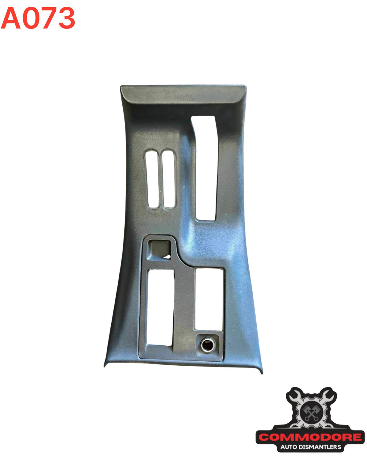 A073 - Vq Statesman - Centre Console Trim — Commodore Auto Dismantlers