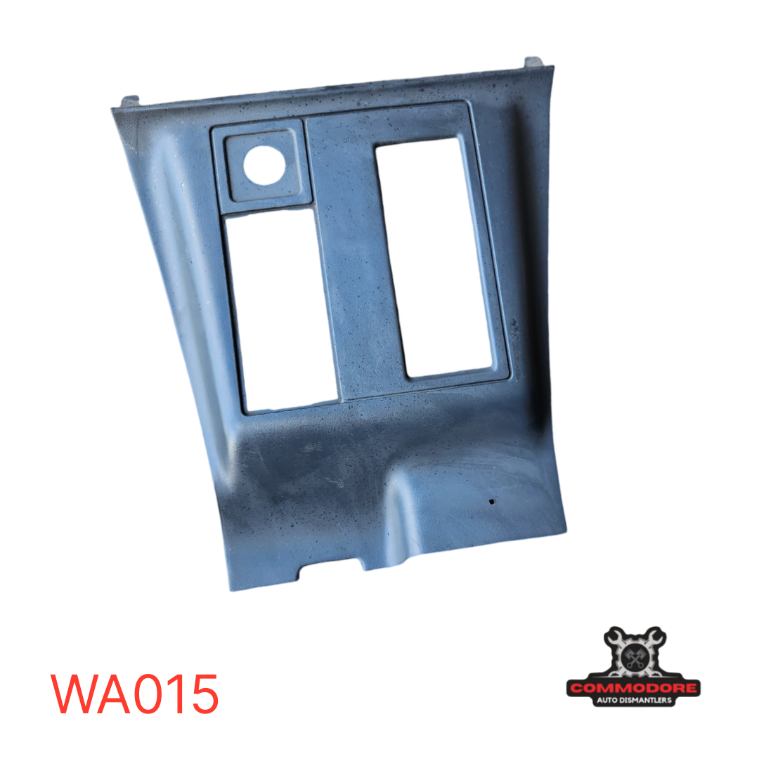 WA015 - VN - Centre Console Trim — Commodore Auto Dismantlers
