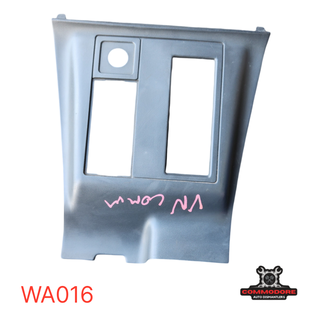 WA016 - VN - Centre Console Trim — Commodore Auto Dismantlers